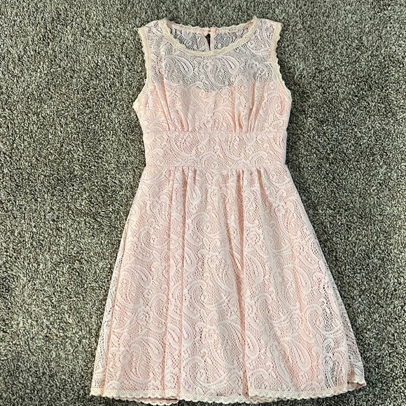 B Darlin | Dresses | Super Cute And Soft Pink Dress | Poshmark